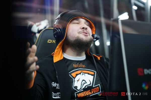 V1lat составил рейтинг мидеров The International 2018. No[o]ne на ...