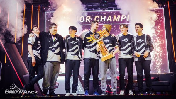 Team Secret — команда года по версии Esports Awards 2020