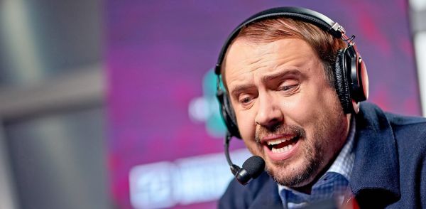 V1lat — самый популярный русскоязычный комментатор The International 10