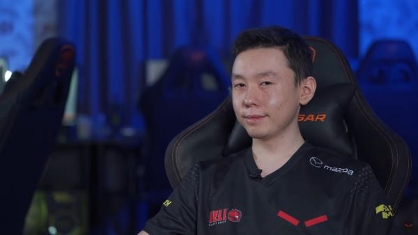 Игроки HellRaisers занимают первые два места в европейском ладдере Dota 2