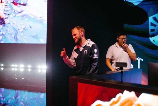 Видео: эмоции Team Liquid и Thunder Awaken после матча на вылет из TI11