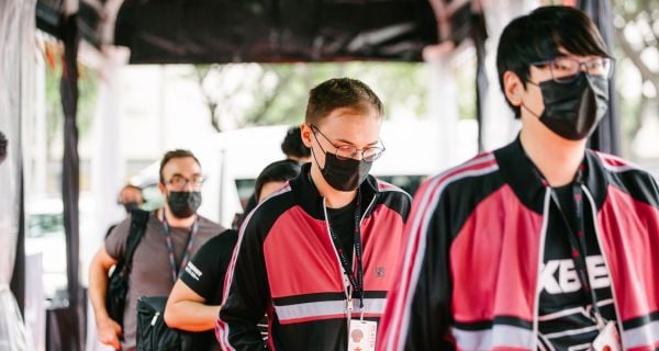 Nine о следующем патче в Dota 2: «Буду рад, даже если Valve занерфит ...