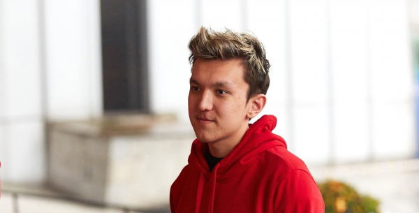 TA2000 вошел в топ-8 по урону и в топ-6 по ластхитам за всю историю Dota 2