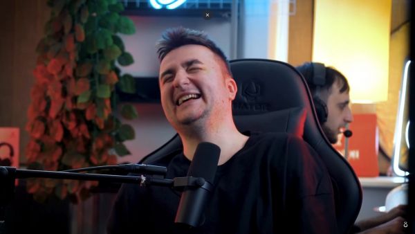 Watson о pJonn: «Я прошел школу B8 Esports, а он — нет»